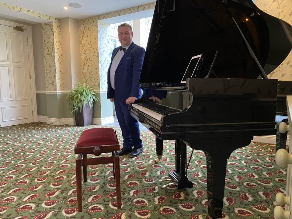 Rick & Rowen Entertainments Ltd. Keyboard Lessons Houghton le Spring ...